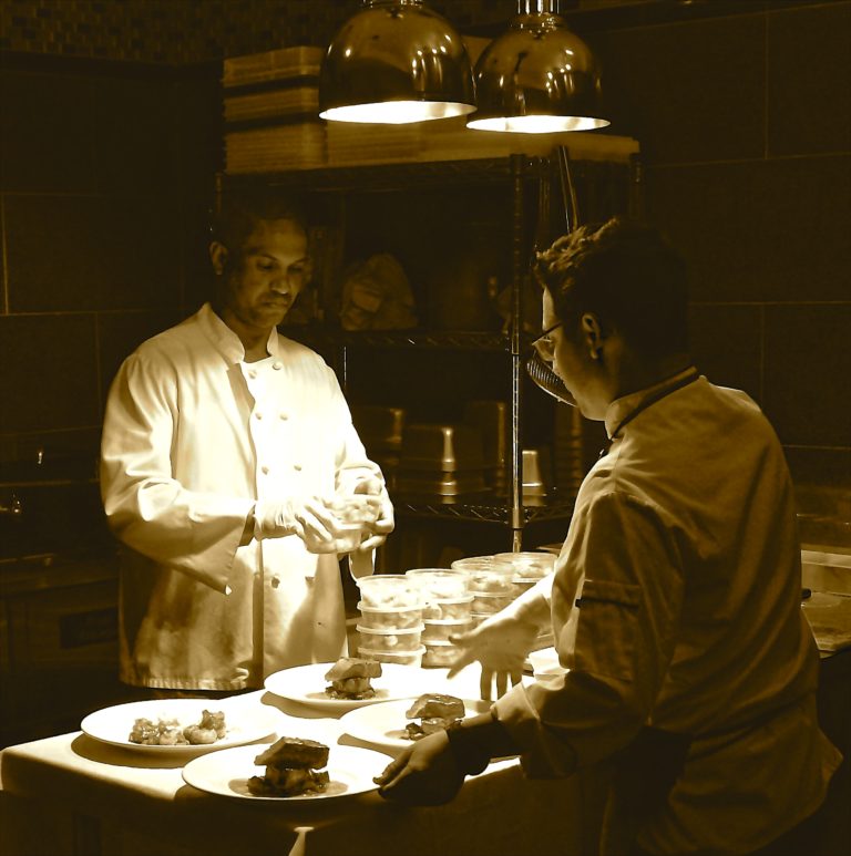 Celebrity Chef Neal Salisbury Offers Insight into Restaurant Blogging